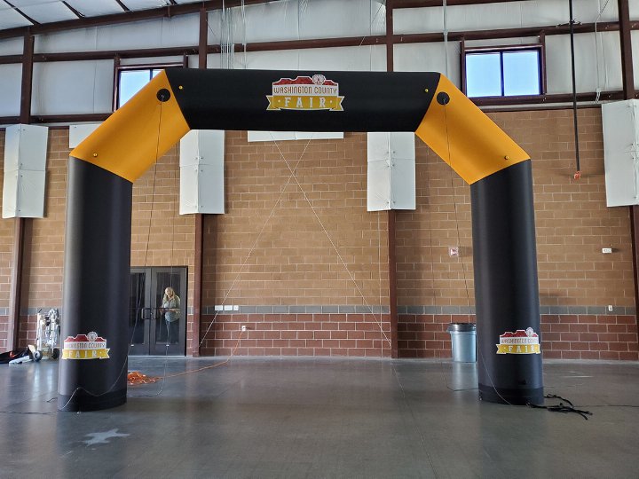 Custom Inflatable Arches for Events & Road Races | TentCraft